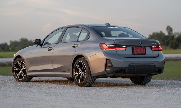 ภาพคันจริง BMW 330Li M Sport LCI (G28) | ฐานล้อยาว เอาใจคนนั่งหลัง - HeadLight Magazine