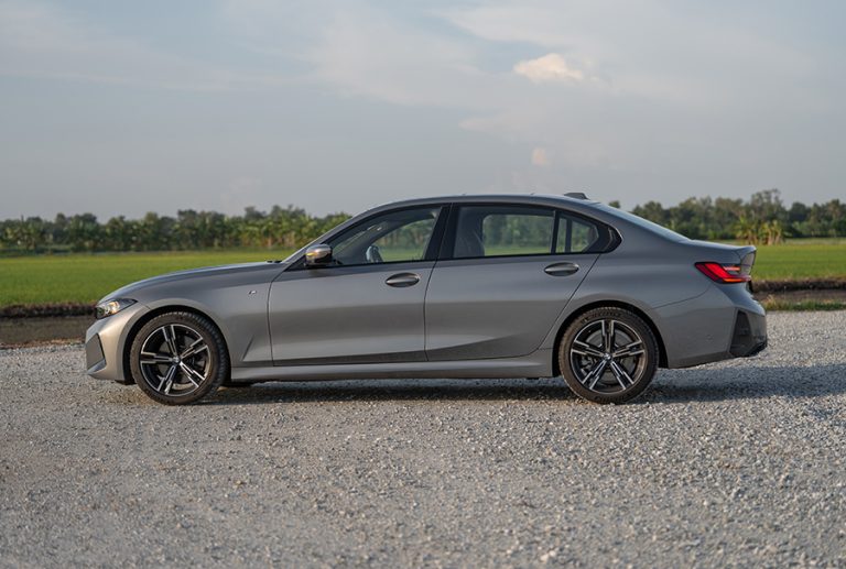 ภาพคันจริง BMW 330Li M Sport LCI (G28) | ฐานล้อยาว เอาใจคนนั่งหลัง - HeadLight Magazine