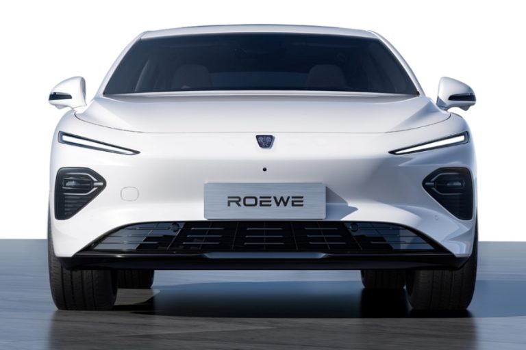 SAIC Roewe D7 DMH ซีดาน Plug-in hybrid วิ่งได้ไกลสุด 1,400 กม. ต่อยอดมา ...