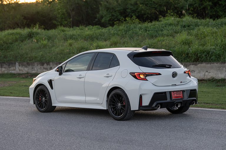 ภาพคันจริง Honda Civic Type R & Toyota GR Corolla | ตัวจี๊ดแดนอาทิตย์ ...