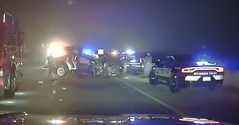 ตำรวจสหรัฐฯ 5 นายที่ถูก Tesla Model X ชนขณะใช้ Autopilot รวมตัวกันฟ้อง ...