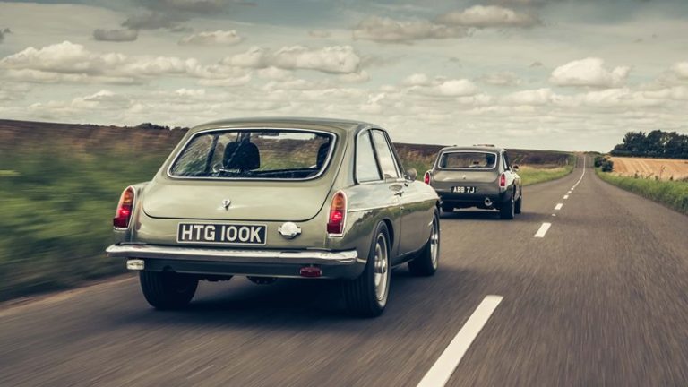 สำนัก Frontline Cars เปิดตัวผลงานคืนชีวิตให้ MG MGB มีทั้งขุมพลัง V8 ...