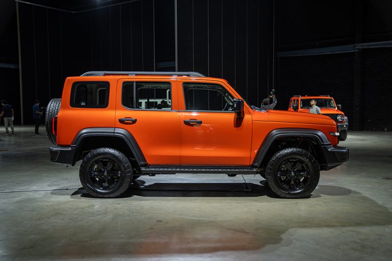 ราคาอย่างเป็นทางการ TANK 300 HEV : 1,349,000 - 1,499,000 บาท | ส่วนลด ...