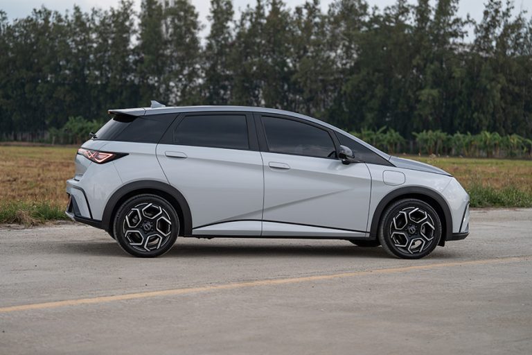 ภาพคันจริง BYD Dolphin | จบแค่ Standard Range หรือไปให้สุด แล้วหยุดที่ ...