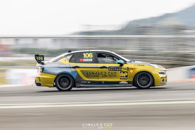 Lynk & Co 03++ และ 03++ TCR CYAN ซีดานขับหน้าตัวแรง 350 แรงม้า ท้าชน ...