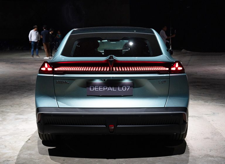 สเป็ค + ภาพคันจริง DEEPAL L07 มอเตอร์เดี่ยว 258 แรงม้า แบตเตอรี่ 66.8 kWh วิ่งไกลสุด 540 km ...