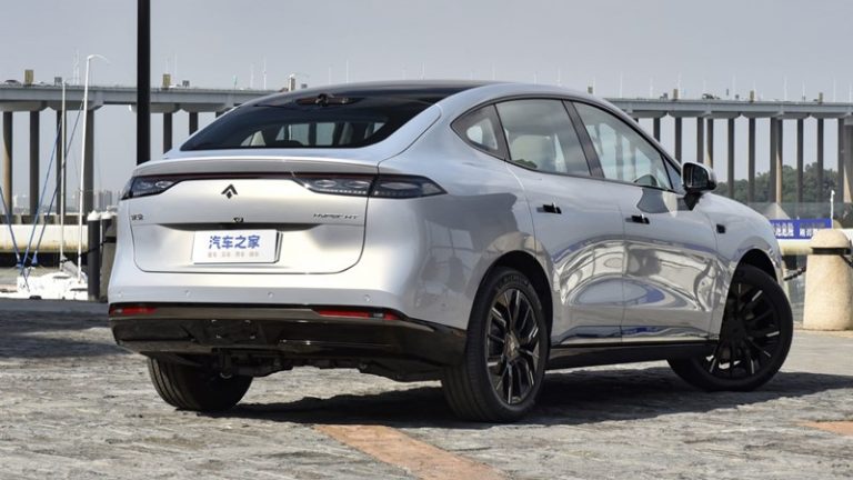 GAC Aion Hyper HT ประตูหลังแบบปีกนก ขุมพลัง EV ขับได้ไกลสุด 770 km แบต ...