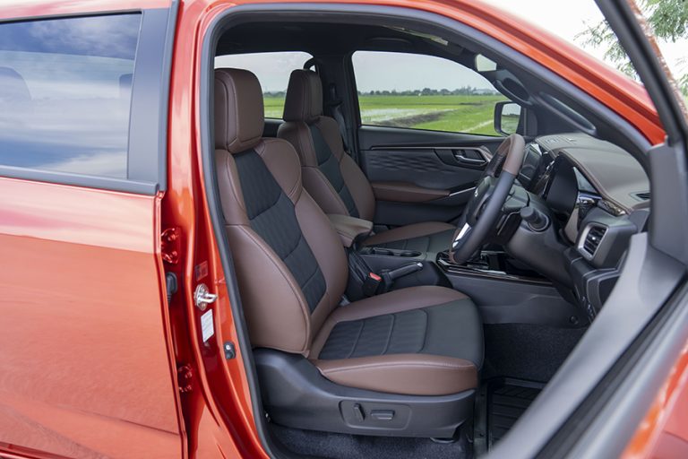 ภาพคันจริง Isuzu D-Max V-Cross Double Cab 3.0 M 6AT 4×4 Minorchange ...