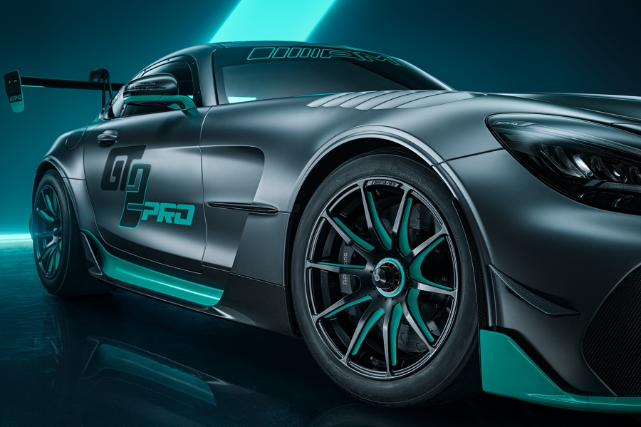Mercedes-AMG GT2 Pro ตัวแข่งพิกัด GT2 เครื่องยนต์เบนซิน V8 เทอ์โบคู่ 697 แรงม้า พร้อมโหมด Boost ...