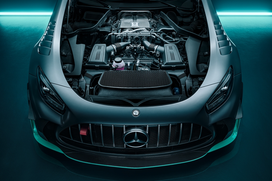 Mercedes-AMG GT2 Pro ตัวแข่งพิกัด GT2 เครื่องยนต์เบนซิน V8 เทอ์โบคู่ 697 แรงม้า พร้อมโหมด Boost ...