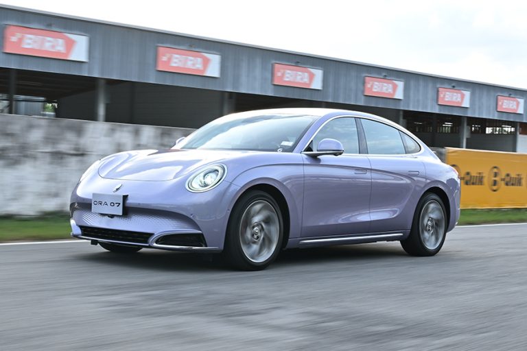 ราคาอย่างเป็นทางการ + เทียบสเป็ค ORA 07 : 1,119,000 - 1,319,000 บาท ...