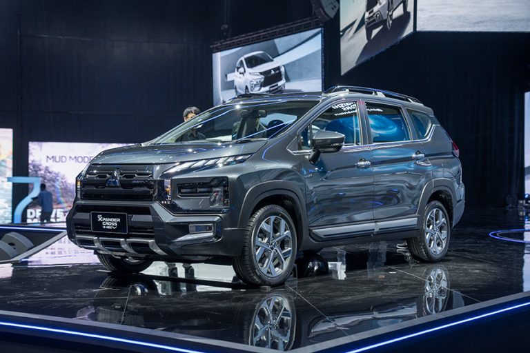 ภาพคันจริง Mitsubishi Xpander HEV & Xpander Cross HEV - HeadLight Magazine