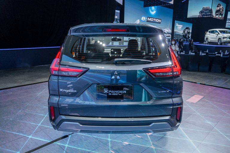 ภาพคันจริง Mitsubishi Xpander HEV & Xpander Cross HEV - HeadLight Magazine