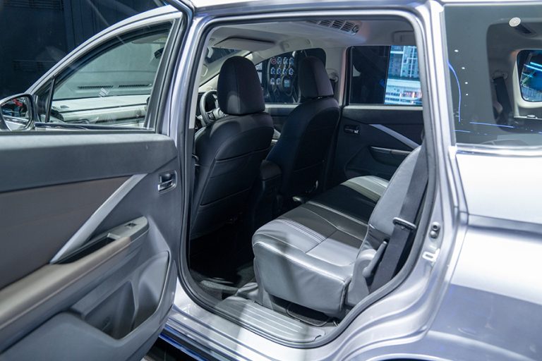 ภาพคันจริง Mitsubishi Xpander HEV & Xpander Cross HEV - HeadLight Magazine