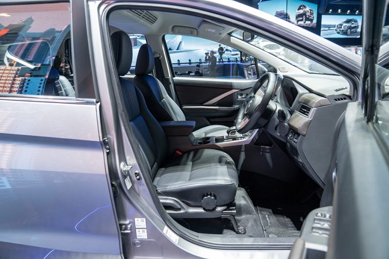 ภาพคันจริง Mitsubishi Xpander HEV & Xpander Cross HEV - HeadLight Magazine