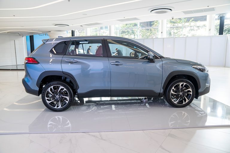 เทียบสเป็ค Toyota Corolla CROSS Minorchange ทั้ง 4 รุ่นย่อย ราคา ...