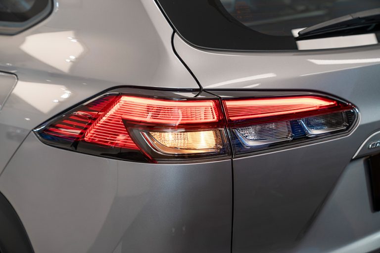ภาพคันจริง Toyota Corolla CROSS Minorchange ทุกรุ่นย่อย | ปรับหน้าใหม่ ...