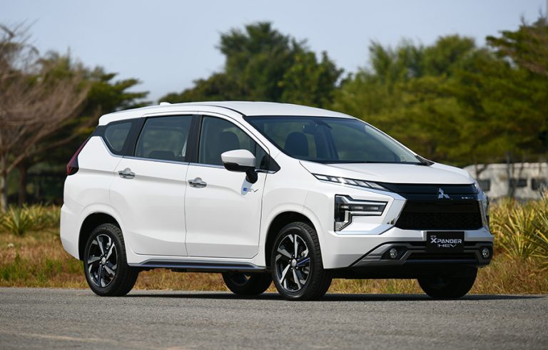 ราคาอย่างเป็นทางการ Mitsubishi Xpander HEV : 933,000 - 961,000 บาท ...