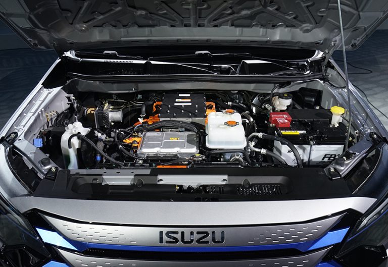 เผยโฉม Isuzu D-Max EV Concept และ D-Max MHEV ต้นแบบกระบะขุมพลังไฟฟ้า และดีเซล Mild-hybrid ...