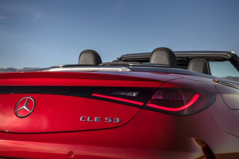 Mercedes-AMG CLE 53 4Matic+ convertible เวอร์ชั่นเปิดประทุนของสปอร์ต ...
