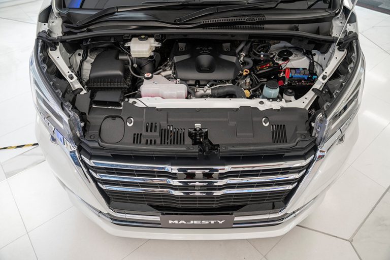 ภาพคันจริง Toyota Majesty Grande MY2024 | ปรับเบาะนั่งใหม่ ไฉไลกว่าที่ ...