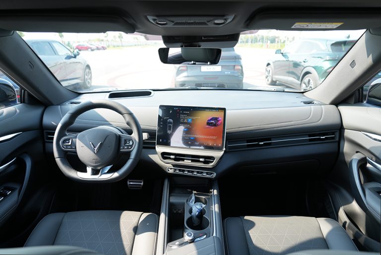 First Impression ลองขับ VinFast VF5 / VF6 / VF7 : สัมผัสแรกก่อนขายไทย ...