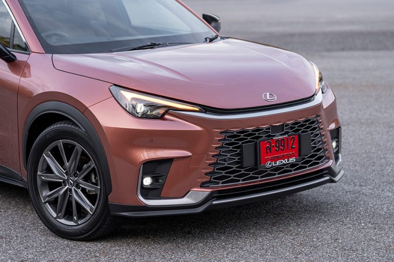 ภาพคันจริง Lexus LBX Premium | คงความเป็นเล็กซัส ทั้งความประณีต หน้าตา ...