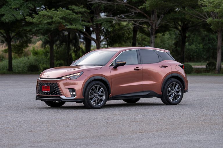 ภาพคันจริง Lexus LBX Premium | คงความเป็นเล็กซัส ทั้งความประณีต หน้าตา ...