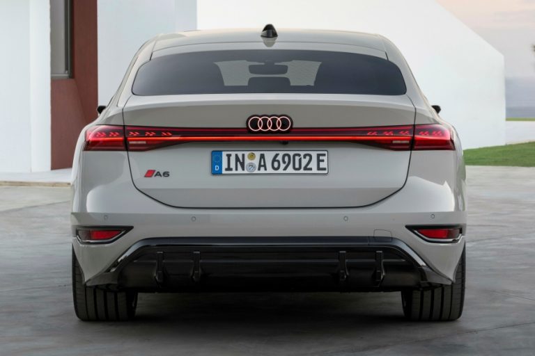 Audi A6 / S6 e-tron 2 รูปแบบตัวถัง Sportback และ Avant รหัส S มอเตอร์คู่แรงสุด 543 แรงม้า ...