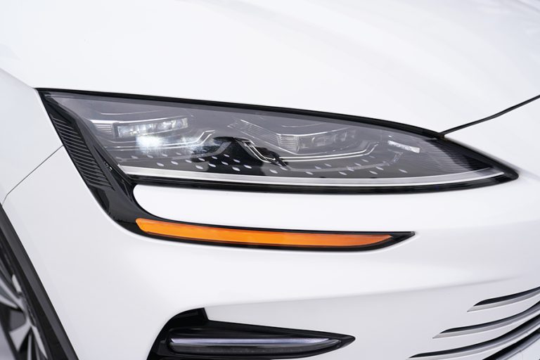 ราคาอย่างเป็นทางการ BYD Sealion 6 DM-i : 999,900 - 1,099,000 บาท ...