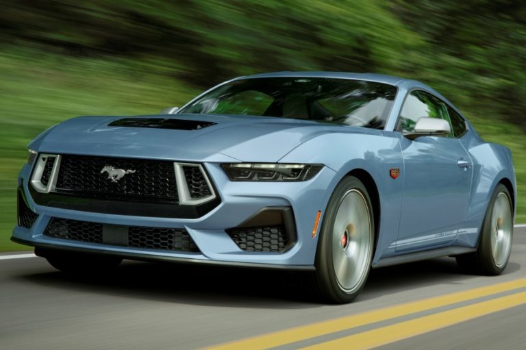 2025 Ford Mustang 60th Anniversary เพิ่มสีตัวถังสีฟ้า Brittany Blue จากรุ่นพี่ปี 1967 และฟรี ...