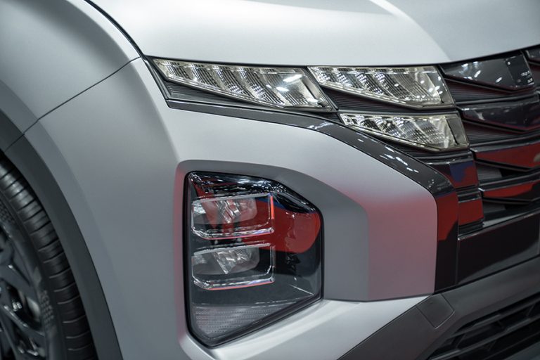 ภาพคันจริง Hyundai Creta Alpha (MY2024.2) | เพิ่มสีเงินด้าน Silver ...