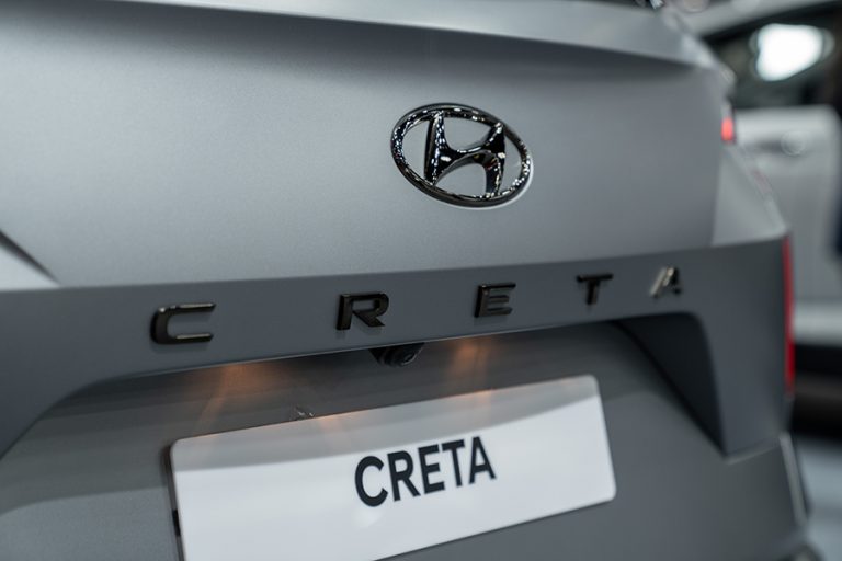 ภาพคันจริง Hyundai Creta Alpha (MY2024.2) | เพิ่มสีเงินด้าน Silver ...