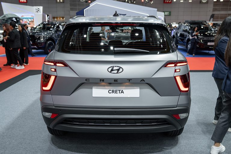 ภาพคันจริง Hyundai Creta Alpha (MY2024.2) | เพิ่มสีเงินด้าน Silver ...