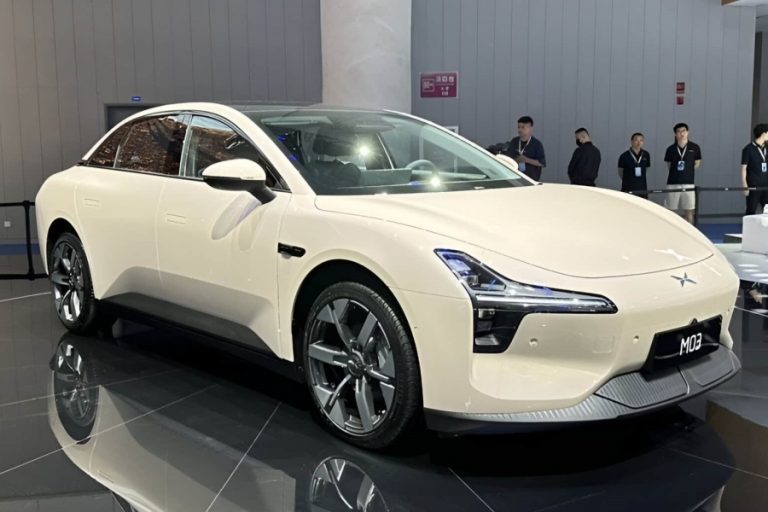 Xpeng เปิดตัว Mona M03 กวาดยอดขายได้ 30,000 คัน ภายใน 48 ชั่วโมง ราคา ...