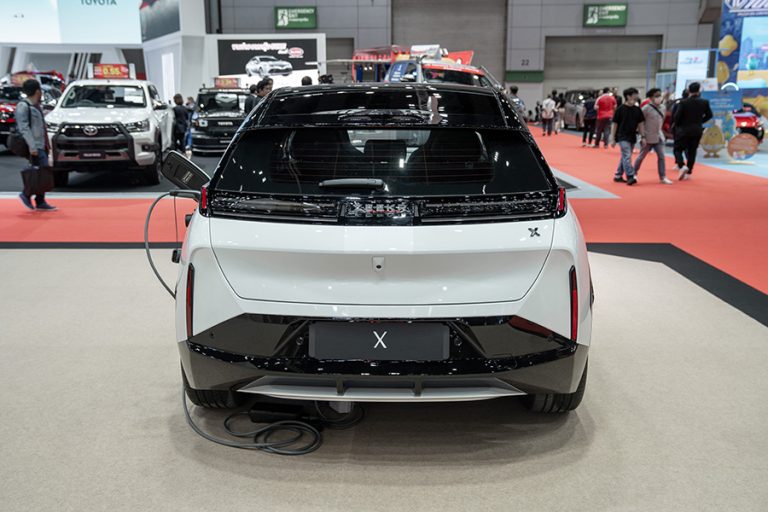 ภาพคันจริง Zeekr X | สองรุ่นย่อย Standard RWD / Flagship AWD ...