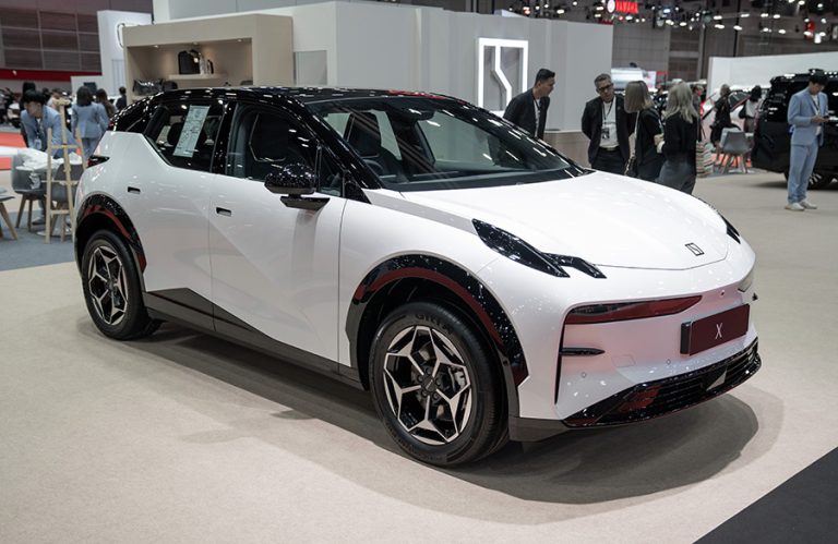 ภาพคันจริง Zeekr X | สองรุ่นย่อย Standard RWD / Flagship AWD ...