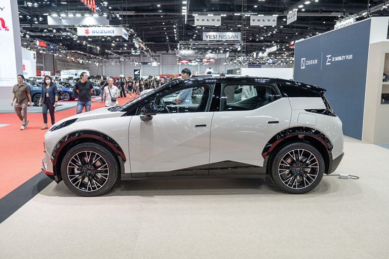 ภาพคันจริง Zeekr X | สองรุ่นย่อย Standard RWD / Flagship AWD ...