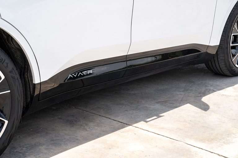 ภาพคันจริง Avatr 11 Standard Range & Long Range | ความแรงเท่ากัน ต่าง ...