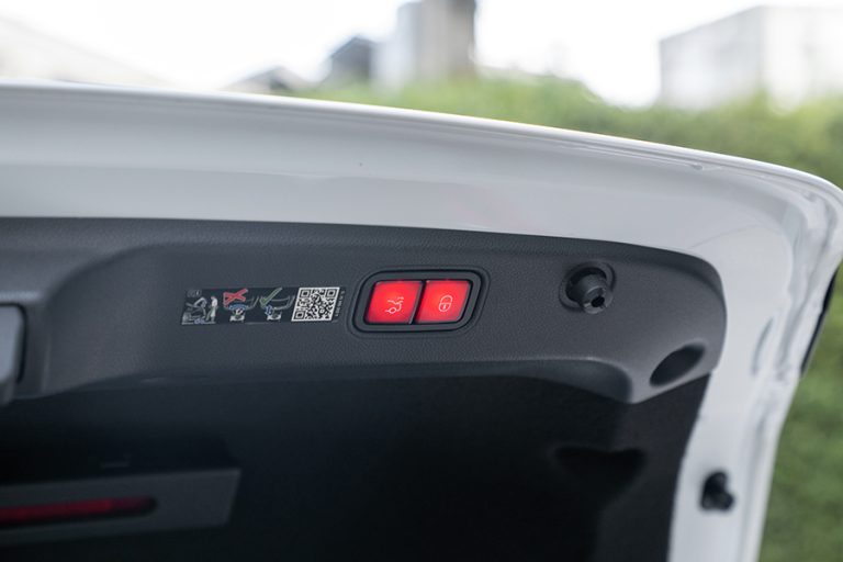 ราคาอย่างเป็นทางการ Mercedes-AMG CLS 53 4MATIC+ : 4,990,000 - 5,480,000 ...