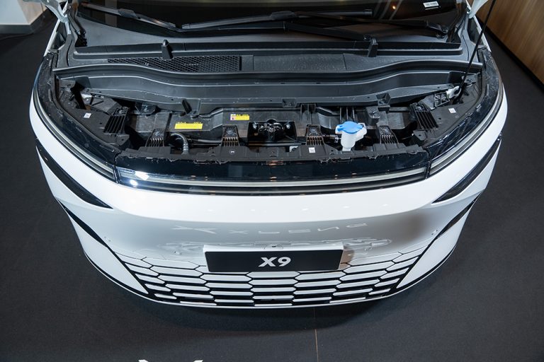 ราคาอย่างเป็นทางการ XPeng X9 : 2,399,000 - 2,749,000 บาท | เพิ่มรุ่น ...