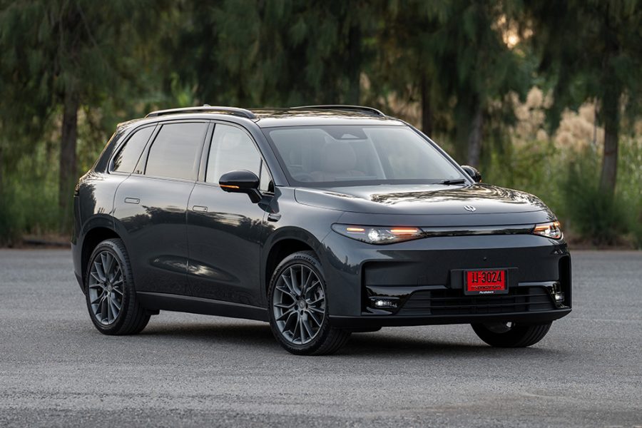 ภาพคันจริง Leapmotor C10 | สีเทา Canopy Grey ภายในสีน้ำตาล Criollo ...