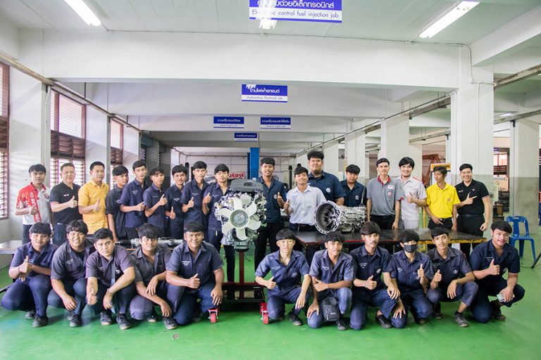 Mitsubishi Motors มอบเครื่องยนต์ พร้อมชุดส่งกำลัง แก่ วิทยาลัยการอาชีพ ...