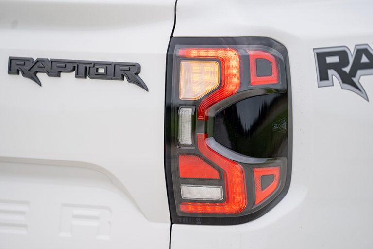 ราคาพิเศษ Ford RANGER RAPTOR ดีเซล 2.0L Bi-Turbo 10AT 4x4 : 1,699,000 ...