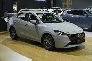 ราคาอย่างเป็นทางการ + เทียบสเป็ค Mazda 2 ESSENTIAL (Minorchange 2025 ...