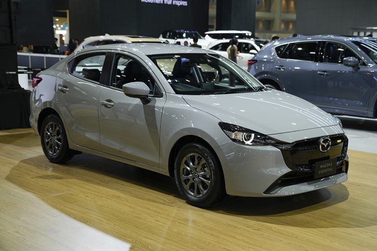 ราคาอย่างเป็นทางการ + เทียบสเป็ค Mazda 2 ESSENTIAL (Minorchange 2025 ...