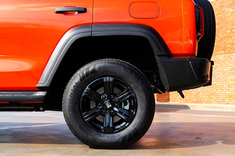 สเป็ค + ภาพคันจริง GWM TANK 300 Diesel & HEV (MY2025) | เพิ่มขุมพลัง ...