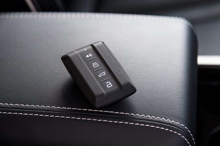 สเป็ค + ภาพคันจริง GWM TANK 300 Diesel & HEV (MY2025) | เพิ่มขุมพลัง ...