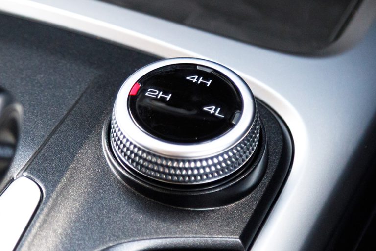 สเป็ค + ภาพคันจริง GWM TANK 300 Diesel & HEV (MY2025) | เพิ่มขุมพลัง ...