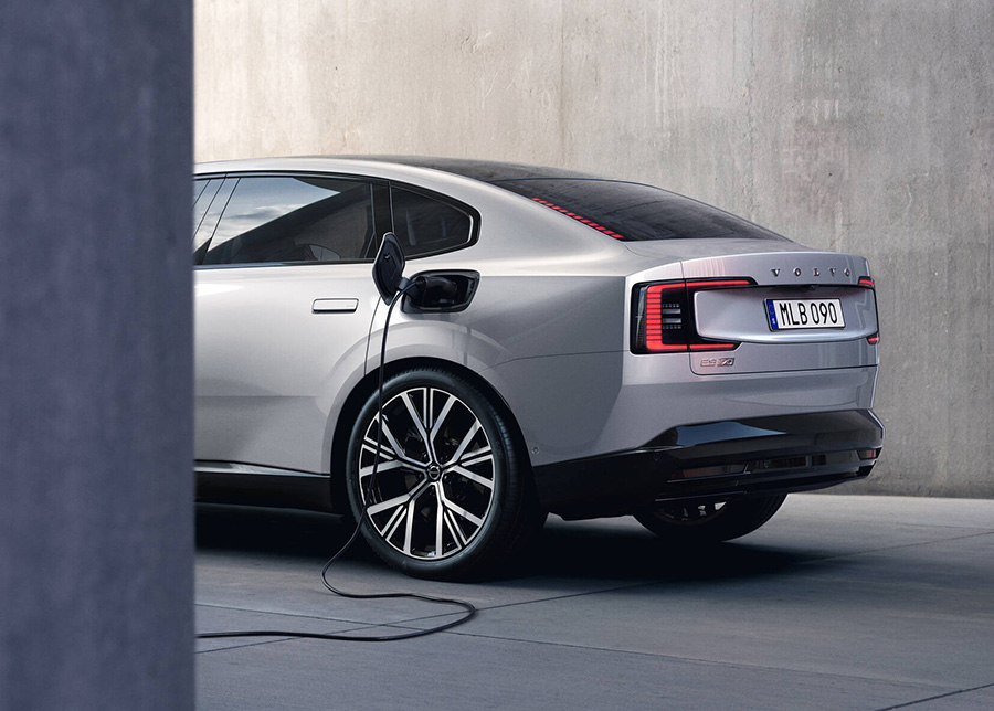 ภาพ Official : Volvo ES90 Fastback ขุมพลังไฟฟ้า แบต 800V รองรับ DC 350kW วิ่งไกล 700 km. (WLTP ...